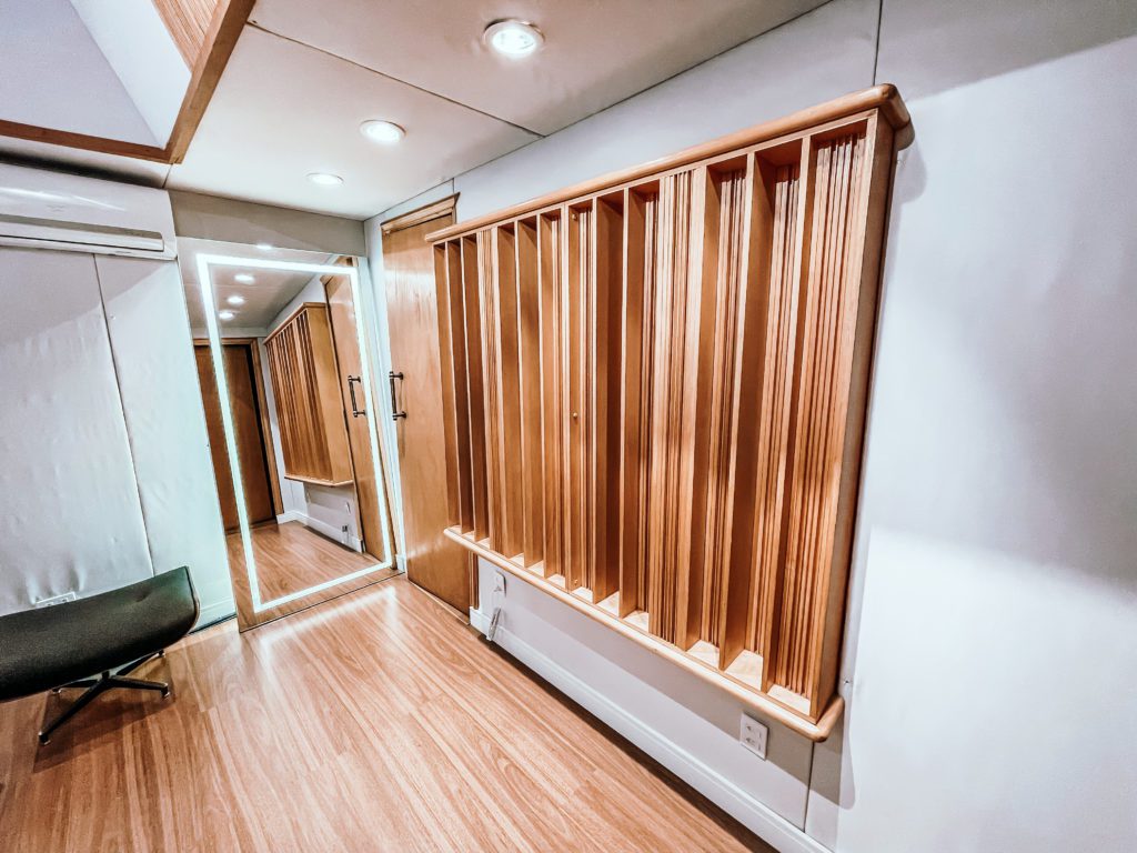 Studio D Jacarandá | Jacarandá | Produtora de Audio e Vídeo