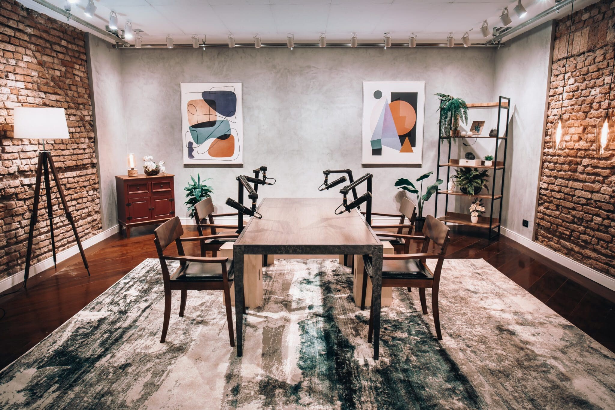 Estúdio de Podcast e Videocast | 3 Estúdios Decoradas